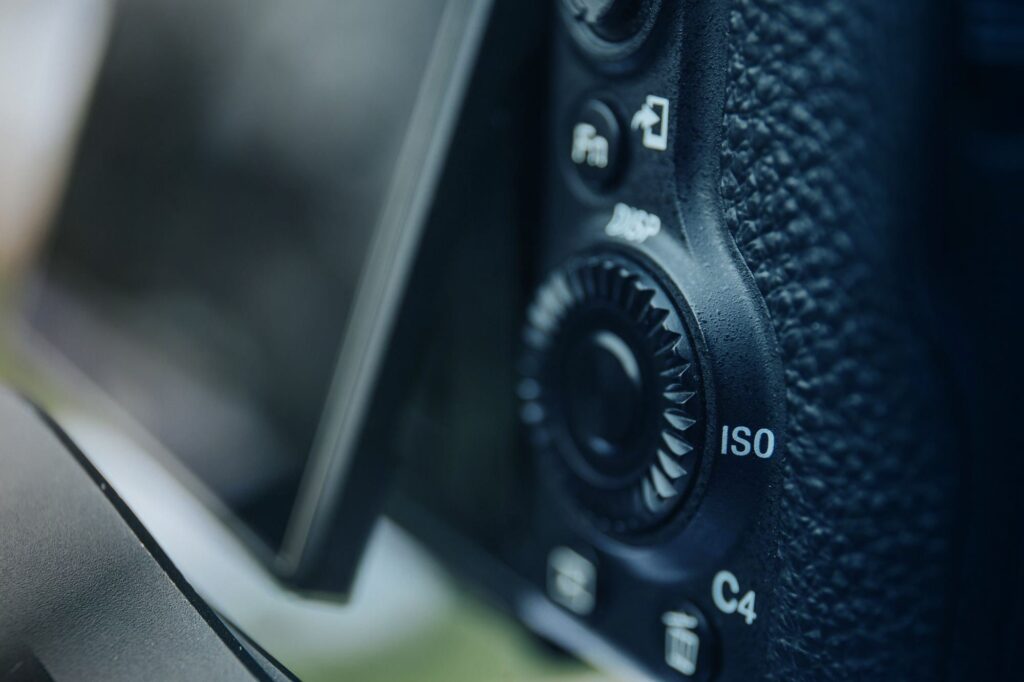 How to use ISO in photography - Camera Wall