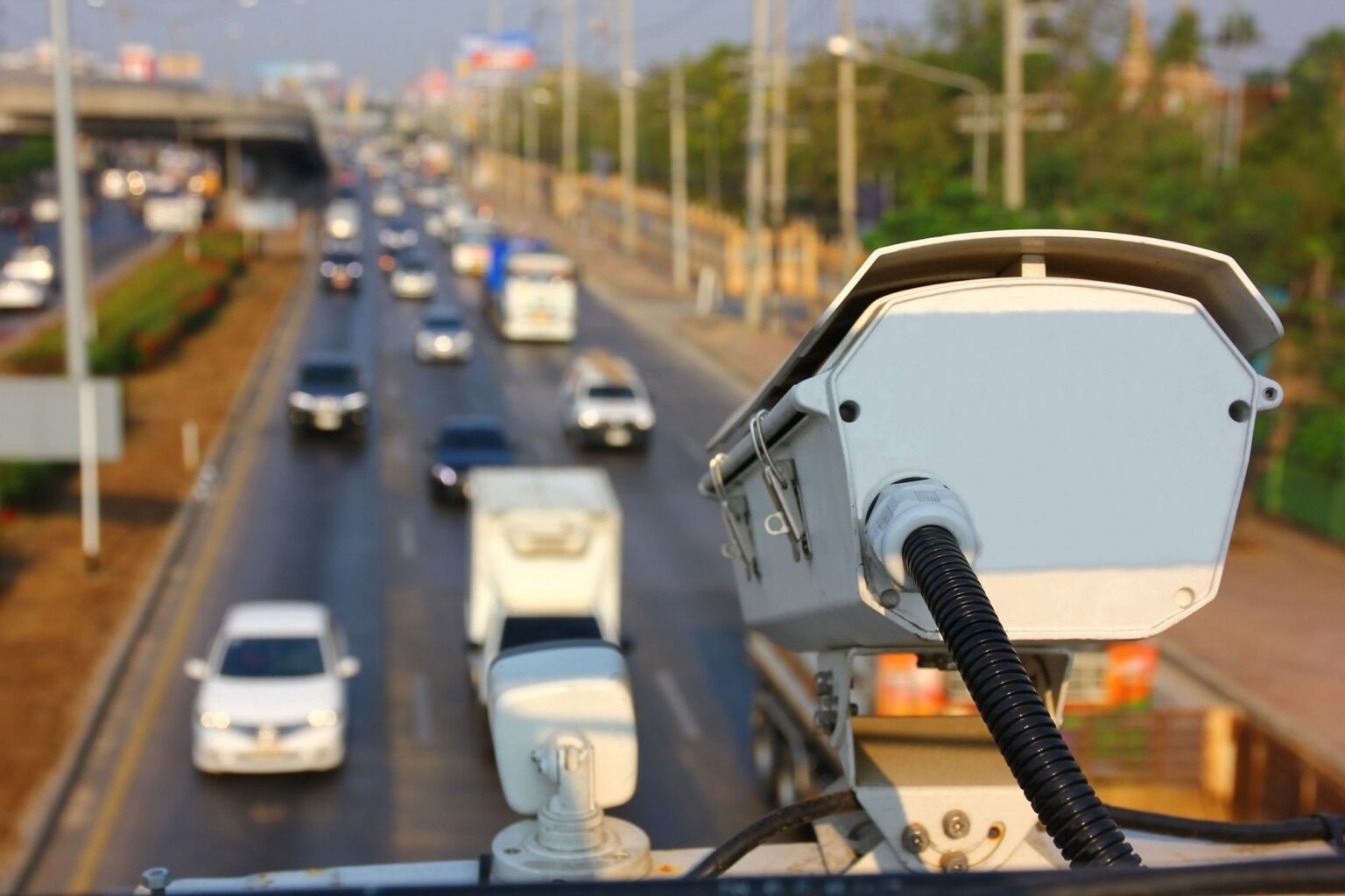 How far can a speeding camera see? - Camera Wall