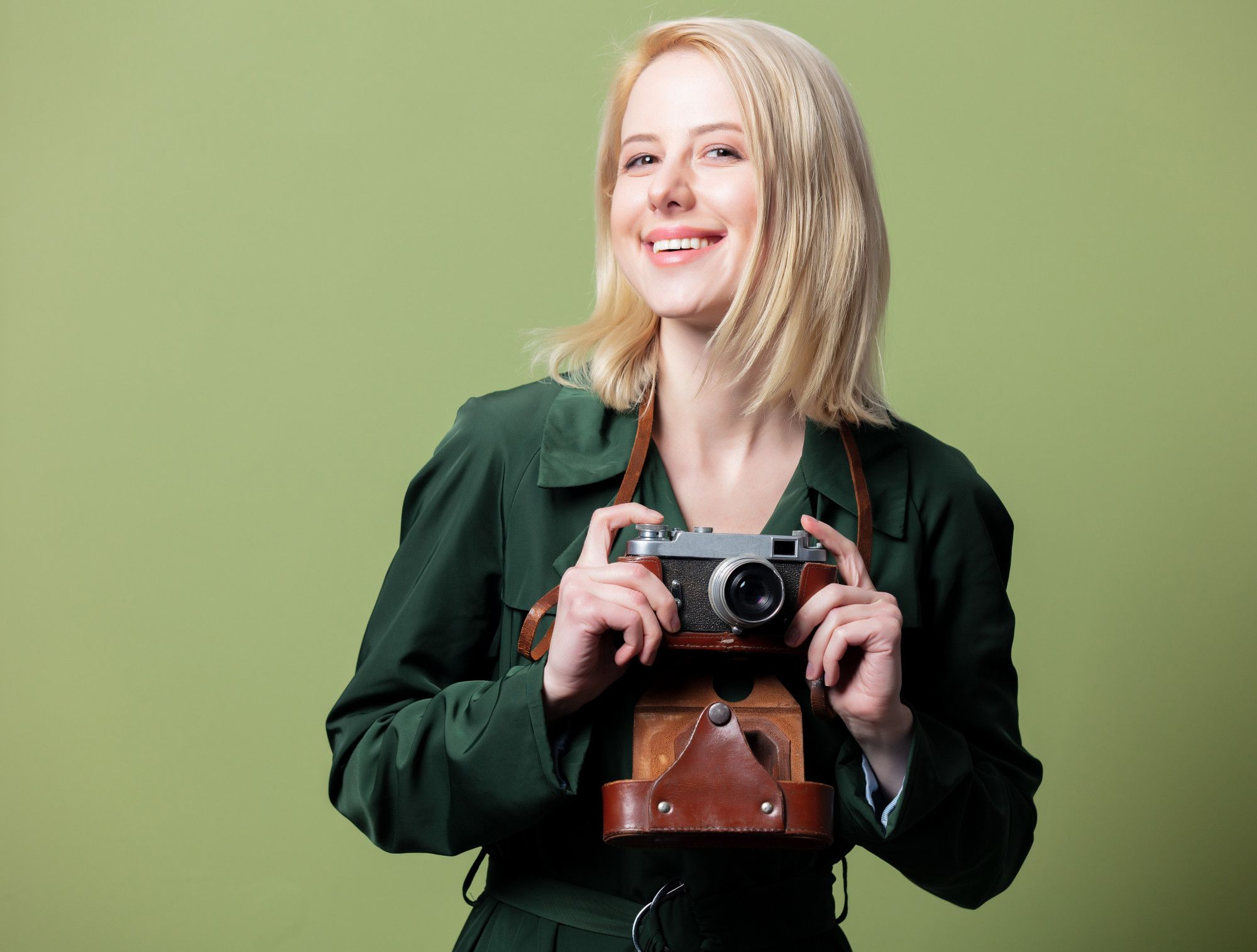 Picture-Perfect: Top 10 Camera Bags for Women That Blend Style and ...